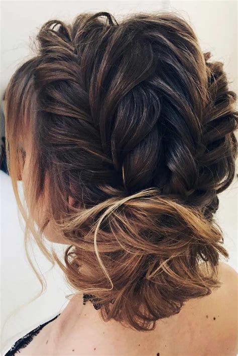 Sophisticated Prom Hair Updos