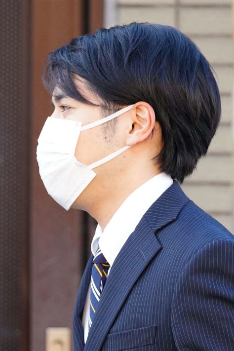 小室圭さん実家出る、髪バッサリ 眞子さまと3年ぶり再会、結婚の挨拶へ 社会写真ニュース 日刊スポーツ