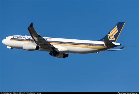 9v Ste Singapore Airlines Airbus A330 343 Photo By Lance C Broad Ybbn
