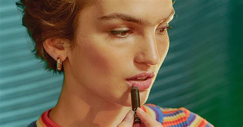 Why Do Women Wear Makeup Psychology