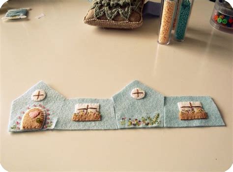 Gingermelon Cottage Felt Crafts Felt Christmas Ornaments Gingermelon