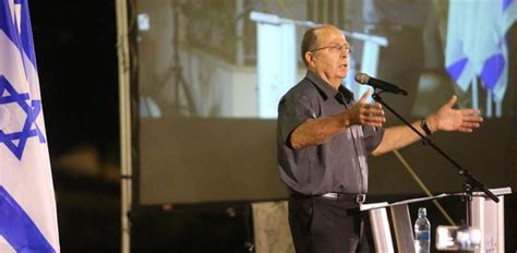 בוגי יעלון באירוע בחירות אני ייסדתי את הקו החם עם רוסיה גלובס