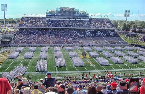 Cadets Line Up At Annapolis Football Stadium Army Football Stadium
