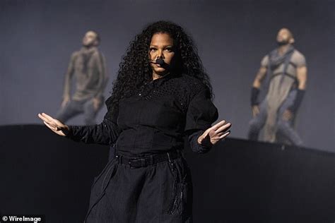 Janet Jackson Is Accused Of Lip Syncing At Rnb Fridays Live In Perth