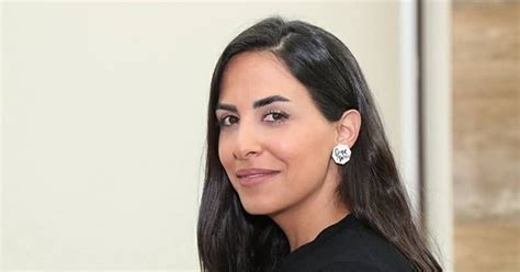 ‫مراسلة الـأم تي في تُغنّي في عين التينة شاهدوا هذا الفيديو