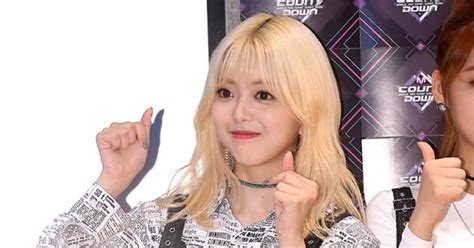 포토 위키미키 지수연 미소만 지어도 사랑스러워~