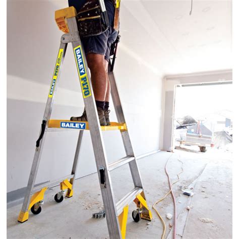 Bailey P170 Job Station Aluminium Platform Ladder 170kg 8 Steps 24m