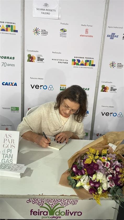 Escritora De Lajeado Lança Livro De Poemas Grupo A Hora