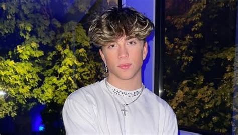 Who Is Nate Crosiar Tiktok Star Height Biography Age Girlfriends