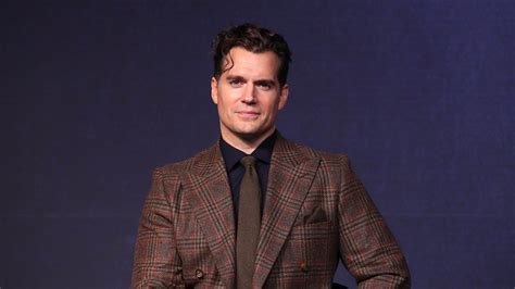 Henry Cavill Doesnt Understand Sex Scenes In Movies And Tv Im Not