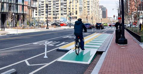 4 Accessible Bus Stop Designs With The Vectorial® System