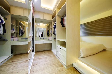 Hdb Mnh A Guide To Having A Walk In Wardrobe