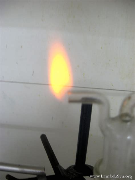 λ » LambdaSyn – Darstellung von wasserfreiem Aluminiumchlorid