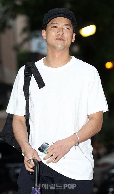Lee Yong Woo Photo Gallery 이용우 Hancinema
