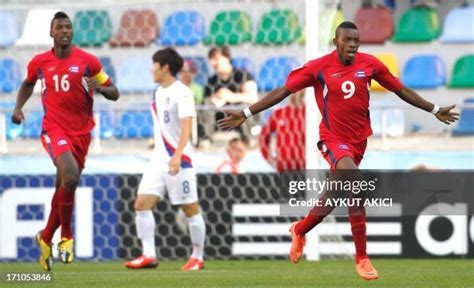 Daniel Luis Saez Photos And Premium High Res Pictures Getty Images