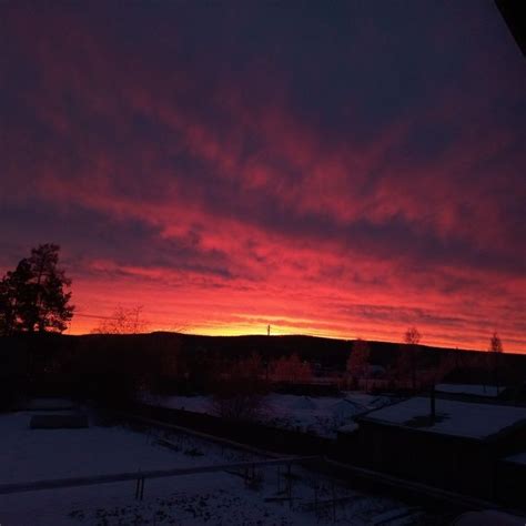 Создать мем яркий рассвет пейзаж прекрасный закат Картинки Meme