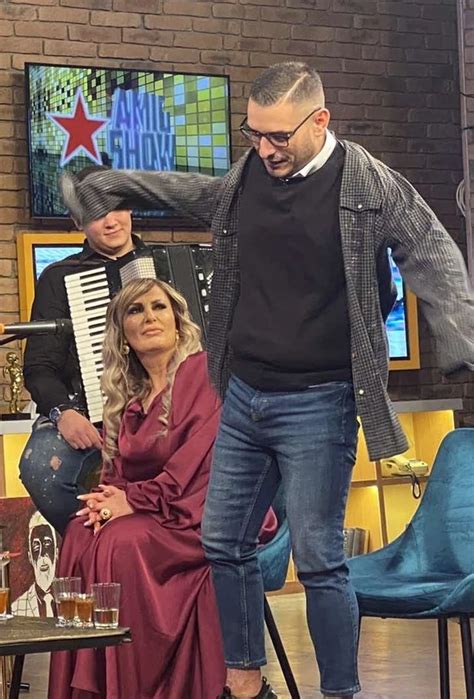 Kakav otac takav sin Mali Aleksej je povukao na Darka Lazića u