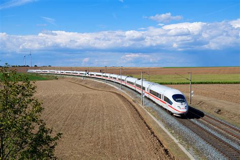 ET 403 durchfährt den Bahnhof Kreiensen Strecke Göttingen - Hannover ...