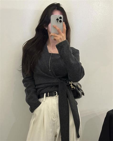 유인어스 모아 봄 하객룩 오피스룩 리본 긴팔 랩 니트 가디건세트 가디건