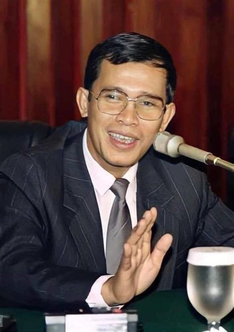 សម្តេចតេជោ ហ៊ុន សែន អំពាវនាវស្វែងរកប្រភពនៃរូបថត៤សន្លឹក ដែលទាក់ទងដល់ប្រវត្តិស្វែងរកសន្តិភាព