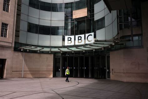 Bbc Scandal Teenager Claims Presenter Sent Creepy Messages On Instagram