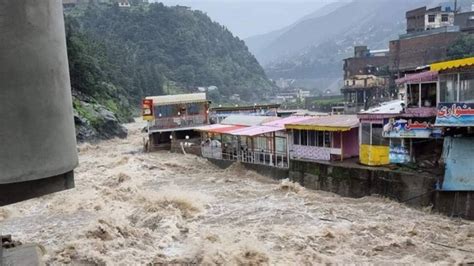 Pakistan Floods Death Toll Crosses 1300 Govt Tackles Water Borne