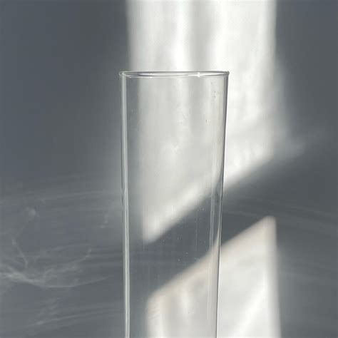 Стеклянная ваза высокая узкая Декор в Москве купить по цене 990 руб Вазы в Sirius Flowers с