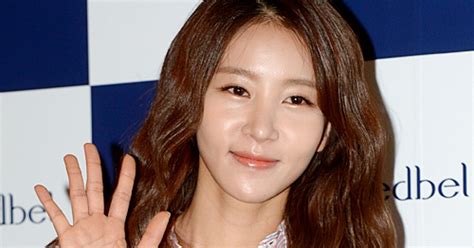포토엔 김정민 더 예뻐진 미모에 눈길