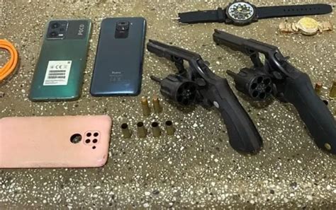 Dois Suspeitos Morrem Em Troca De Tiros Com A Polícia Estudante Foi