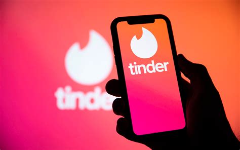 Tinder Now Asks Its Users To Film Themselves To Verify Their Identity