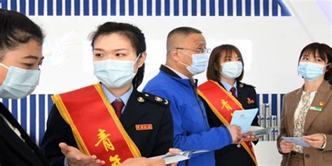 近三年个体工商户累计减税降费超万亿元手机新浪网