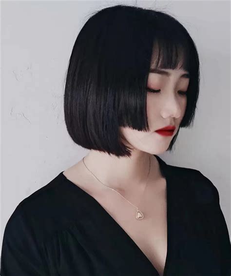 减龄公主切短发 大脸小脸都适合刘海发型 美发站