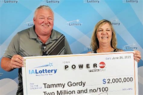 Tammy Gordy Wins 2 Million Powerball Prize After Losing Home In Tornado