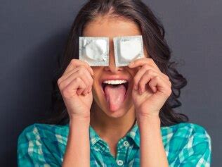 Extroverts Have More Sex Than Other Personality Types Study Body Soul