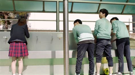 학교 군대 친구 사이 금기를 건드리면 벌어지는 일 Youtube