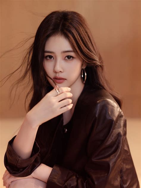 China Entertainment News Bai Lu At Brand Event