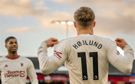 ლუტონი მანჩესტერ იუნაიტედი 1 2 Crystalsport