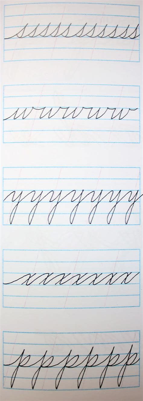 Ejercicios para mejorar la caligrafía en cursiva con bolígrafo de punta