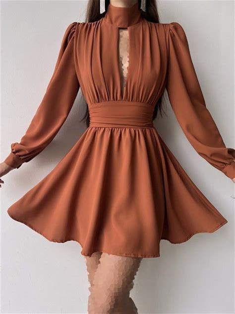 ۳۰ مدل لباس مجلسی کوتاه و میدی ساده و شیک مدل‌های پیراهن مجلسی میدی