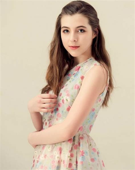 馬雅舒一家甜蜜合影，繼女白的發亮 每日頭條