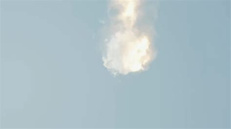 Starships Major Test Flight Soars Before Exploding From Spacex