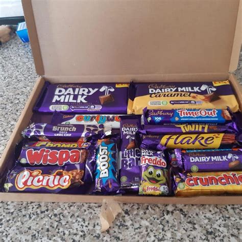 Personalised Cadbury Chocolate Bar Sweet T Box Hamper Selection