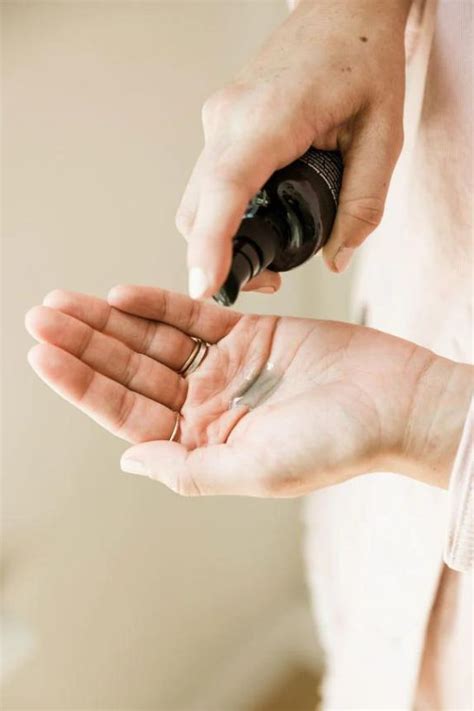 Doterra Yarrowpom Body Renewal Serum