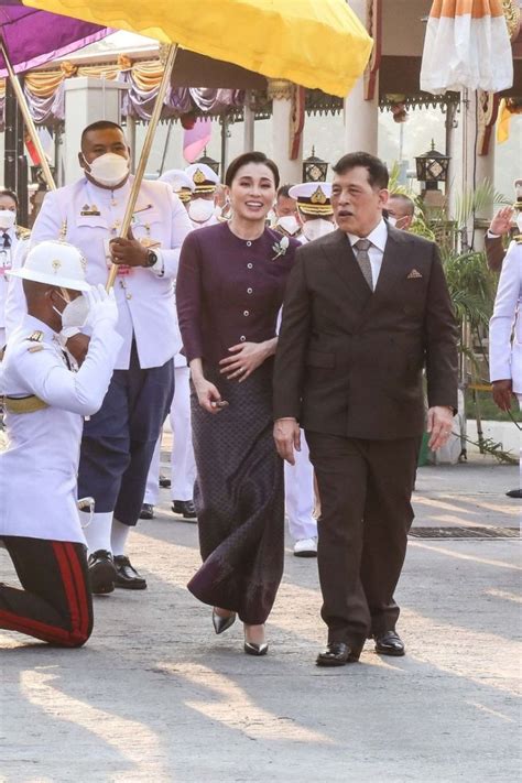 💛💜ในหลวง ทรงประกอบพิธีสมโภช “พระพุทธไตรรัตนนายก” ครบ 700 ปี วัดพนัญเชิงวรวิหาร ราชวงศ์ ราชินี