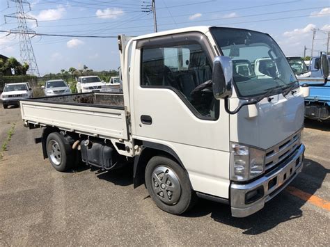 大型中型小型トラックのサイズ用途の違いをプロが解説 トラッカーズ