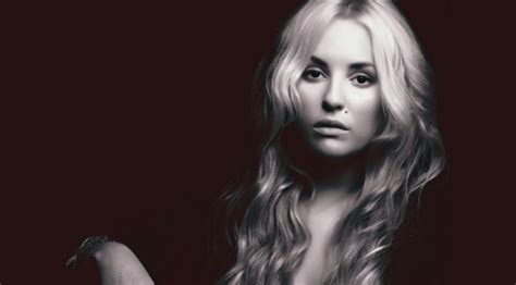 Mandy May S Instagram Twitter Facebook On Idcrawl