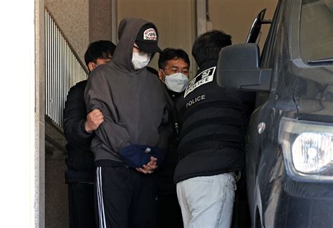 ‘서부지법 난입 녹색점퍼남 등 4명 추가 구속 기소