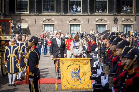 Prinsjesdag 2013 2021 In Beeld Prinsjesdag Het Koninklijk Huis