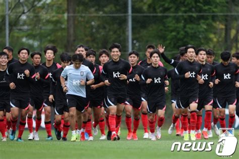 [사진] 담금질하는 23세 이하 U 23 축구 대표팀 머니s