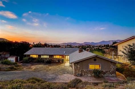 999000 8116 Medill Ave El Cajon Ca 92021 Features 4 Beds 🛁 3